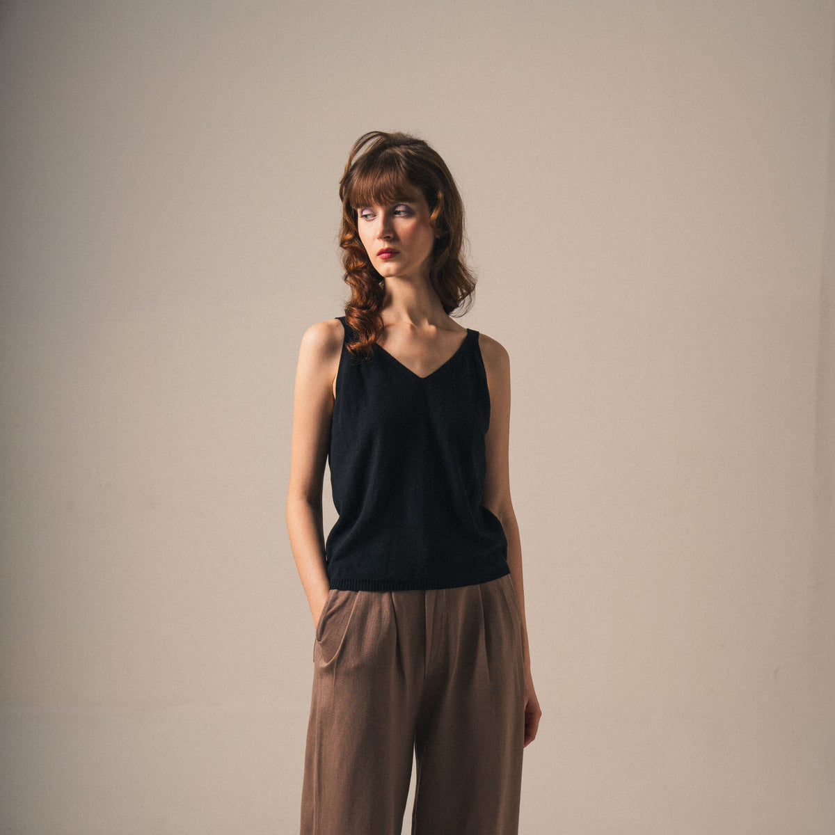 Noir Sur Blanc Anya Tank Black – Noirsurblanc